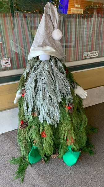 Getting Close to Company and Christmas - Sandy Webster